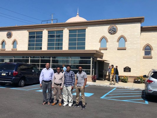 BAITUL AAFIYAT MOSQUE - Updated December 2025 - 10 Photos - 1215 W ...