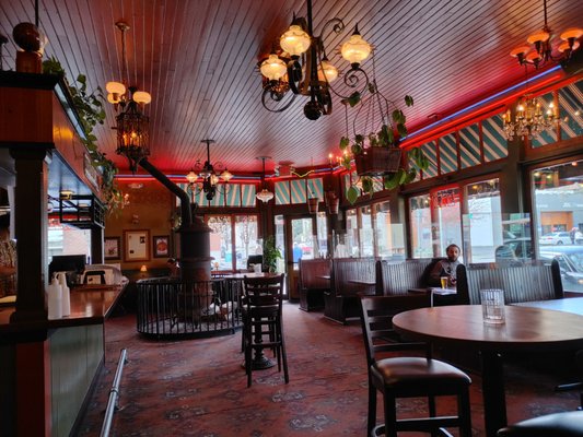 MCMENAMINS TAVERN & POOL - 188 Photos & 157 Reviews - 1716 NW 23rd Ave ...