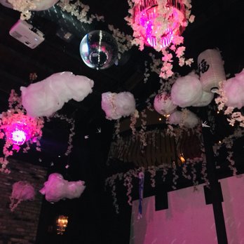 THE ELEANOR - Updated June 2024 - 134 Photos & 55 Reviews - 307 W 5th ...