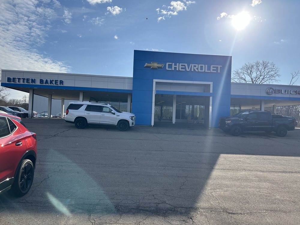 BETTEN BAKER SOUTH HAVEN - Updated September 2025 - 16 Photos - 10159 M ...