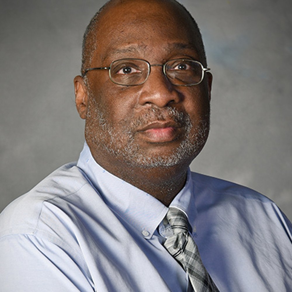 Julia Hoekstra's Instagram, Twitter & Facebook on IDCrawl