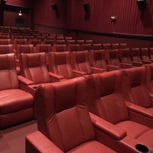 Holiday Stadium 10 Cinemas - 25 Photos & 36 Reviews - Cinema - 970 N ...