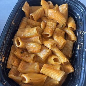 JAY LUIGI - Updated 05/2025 - 182 Photos & 69 Reviews - 516 S Howard ...