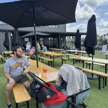 ESCAPE BREWING COMPANY - Updated December 2025 - 120 Photos & 87 ...