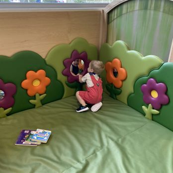 GENEVA PUBLIC LIBRARY DISTRICT - Updated October 2025 - 26 Photos & 17 ...