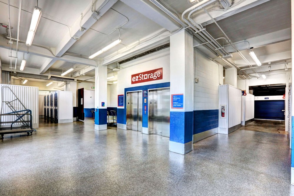 EZSTORAGE - Updated July 2025 - 14 Photos - 2600 N Charles St ...