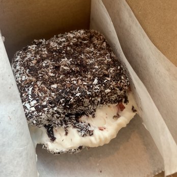 MAXIMUM ZEN - Updated January 2026 - 12 Photos & 13 Reviews - 318 Davis ...