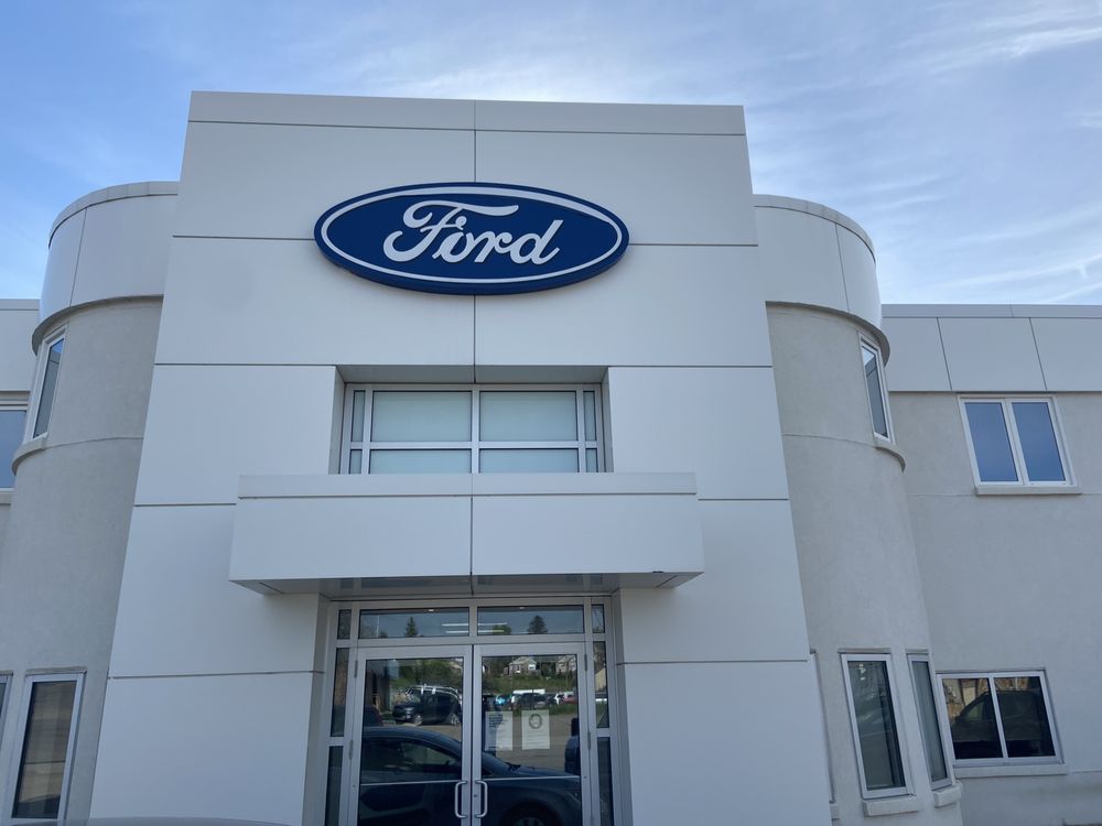CSL FORD SALES - 13 Photos - 124 Main Street, Cardston, Alberta - Car ...