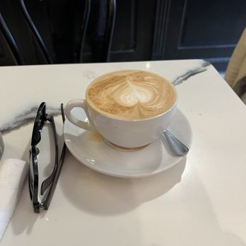 CAFE LA MAUDE - Updated July 2024 - 2897 Photos & 1842 Reviews - 816 N ...