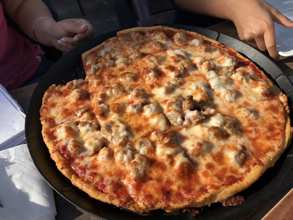 HOME RUN INN PIZZA - Updated June 2024 - 87 Photos & 265 Reviews - 1280 ...