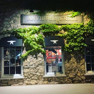 ANVIL PUB & GRILLE - 119 Photos & 192 Reviews - American (Traditional ...