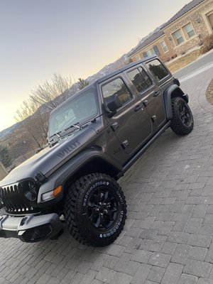 LITHIA CHRYSLER JEEP OF RENO - Updated September 2025 - 104 Photos ...