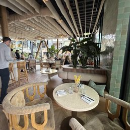 WAVERLY - Updated December 2025 - 1689 Photos & 1033 Reviews - 2005 San ...