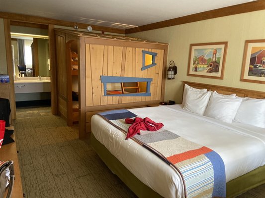 GRAND COUNTRY INN - 82 Photos & 84 Reviews - Hotels - 1945 W 76 Country ...