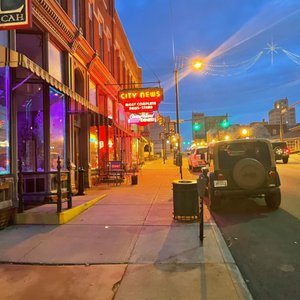WIENER KING RESTAURANT - Updated July 2025 - 12 Photos & 13 Reviews ...
