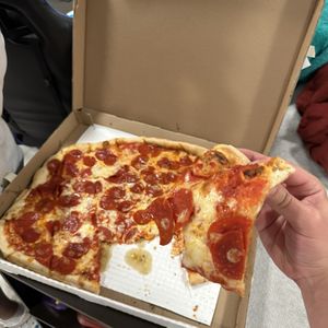 BELLA NAPOLI PIZZERIA - Updated December 2025 - 16 Photos & 47 Reviews ...