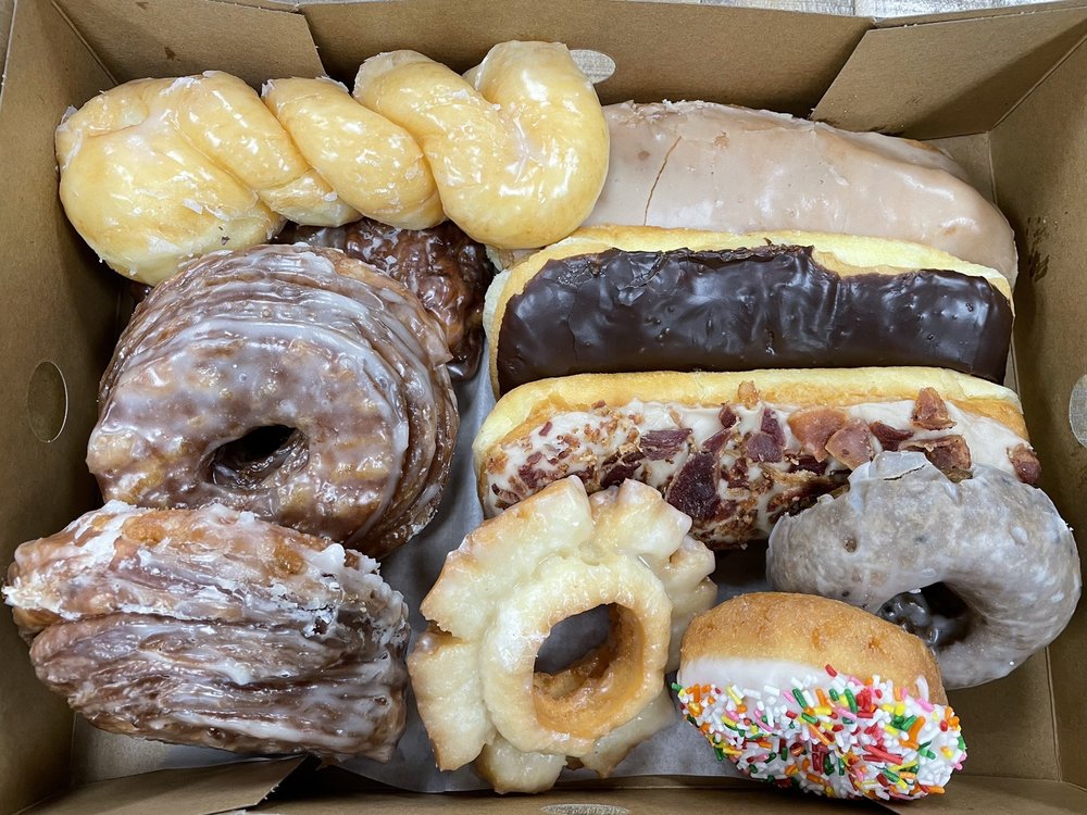NEWPORT DONUT - 28 Photos & 73 Reviews - Donuts - 2228 Newport Blvd ...