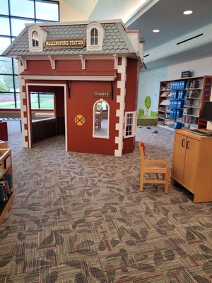 WALLINGFORD PUBLIC LIBRARY - Updated December 2025 - 76 Photos & 25 ...