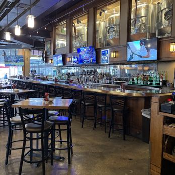 ROCK BOTTOM RESTAURANT & BREWERY - Updated December 2025 - 791 Photos ...