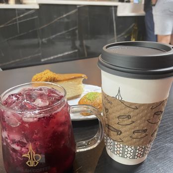 DELAH COFFEE HOUSE - BERKELEY - Updated July 2024 - 102 Photos & 71 ...