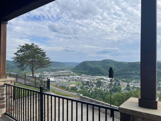 THE LOOKOUT BAR AND GRILL - Updated October 2025 - 30 Photos & 33 ...