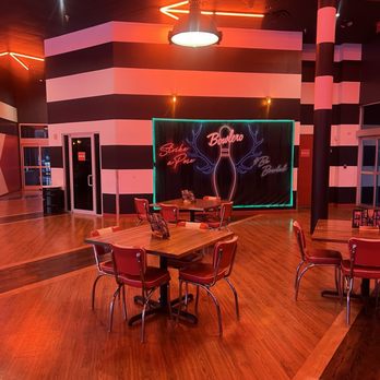 BOWLERO DALLAS - Updated December 2025 - 87 Photos & 31 Reviews - 3805 ...