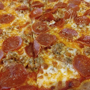 BILLY BRICKS - Updated June 2024 - 193 Photos & 362 Reviews - 132 W St ...