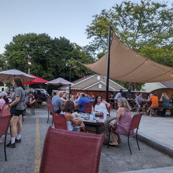 IRONDEQUOIT BEER COMPANY - 323 Photos & 96 Reviews - 765 Titus Ave ...