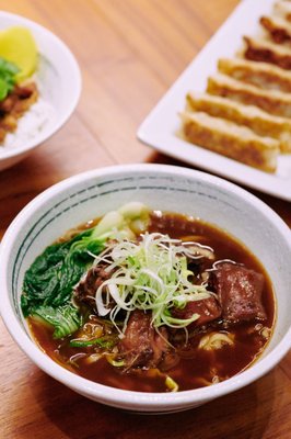 STIX ASIA - 626 Photos & 92 Reviews - 2250 Kalakaua Ave, Honolulu ...