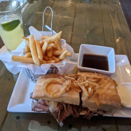 THE PADDLE PUB - Updated May 2025 - 80 Photos & 181 Reviews - 4915 ...