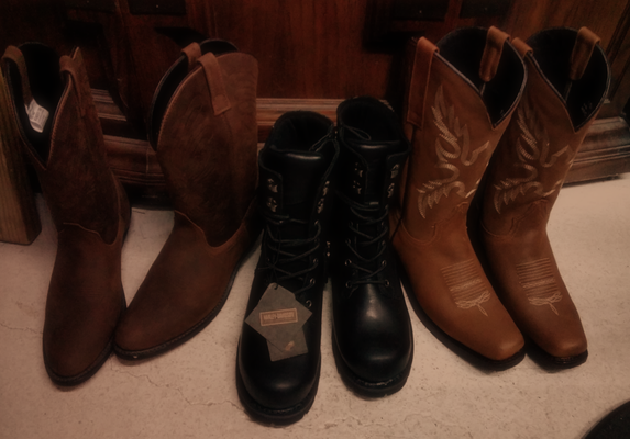 BOOT FACTORY OUTLET - Updated October 2025 - 7336 Market St, Youngstown ...