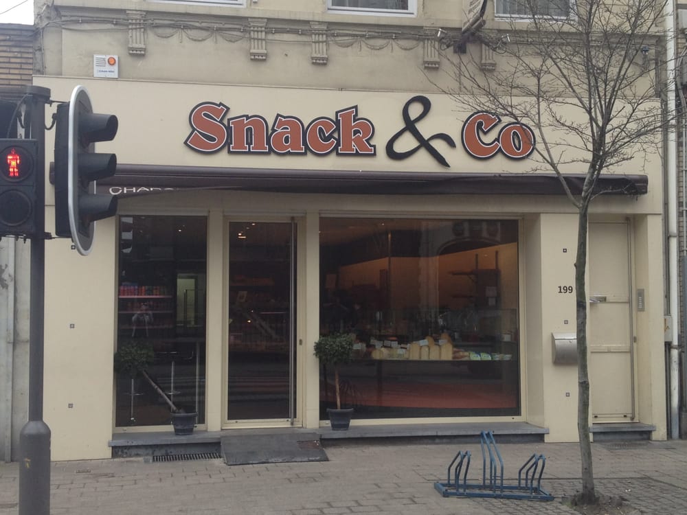 SNACK & CO BROODJESZAAK - Lange Lobroekstraat 199, Antwerpen, Belgium ...