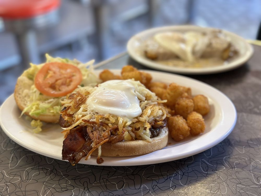CLOVER GRILL - Updated September 2025 - 764 Photos & 1007 Reviews - 900 ...