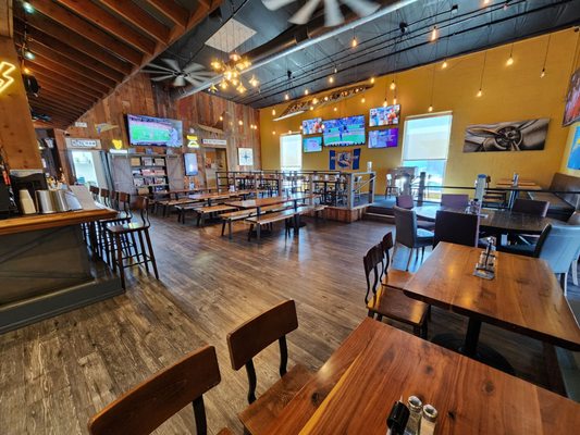 BREWPORT TAP HOUSE - Updated December 2025 - 833 Photos & 520 Reviews ...