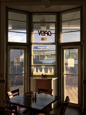 DOE’S EAT PLACE - JACKSON - Updated December 2025 - 43 Photos & 47 ...