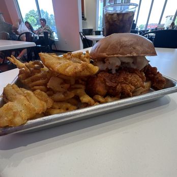 THE WAFFLE BUS - Updated December 2025 - 34 Photos & 19 Reviews - 1301 ...