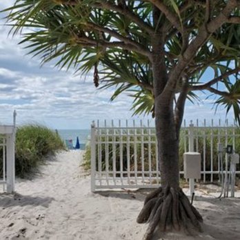 DUNE OCEANFRONT BURGER LOUNGE - Updated December 2025 - 146 Photos & 75 ...