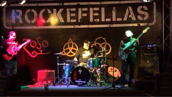 ROCKEFELLAS BAR - 33 Photos & 82 Reviews - Bars - 21700 Temescal Canyon ...