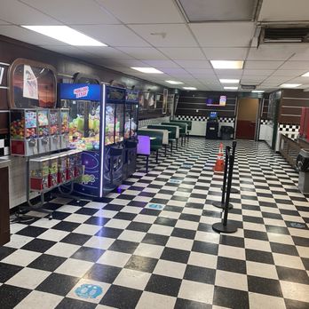 RUBIDOUX DRIVE-IN THEATRE & SWAP MEET - Updated October 2025 - 113 ...