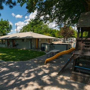 FRIENDLY RV PARK AND CAMPGROUND - 48 Photos & 54 Reviews - 1800 Black ...