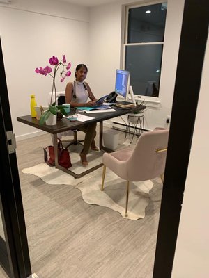 LISA CADOO - Updated December 2025 - 17 Photos & 24 Reviews - 66 Park ...