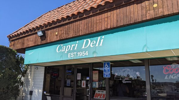 CAPRI DELI - Updated September 2025 - 910 Photos & 1142 Reviews - 713 E ...