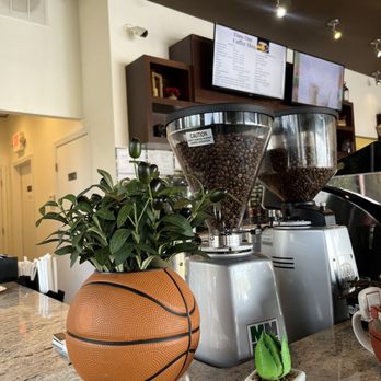 TIME OUT COFFEE SHOP - Updated July 2025 - 43 Photos & 22 Reviews - 76A ...