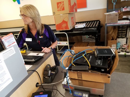 FEDEX OFFICE SHIP CENTER - Updated October 2025 - 1016 W Poplar Ave ...