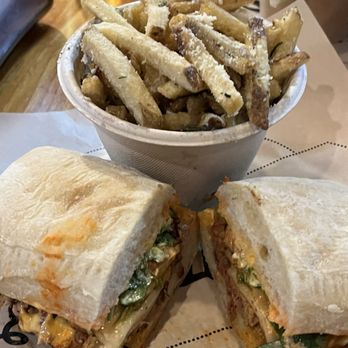 LARDO - Updated July 2025 - 1830 Photos & 1448 Reviews - 1212 SE ...