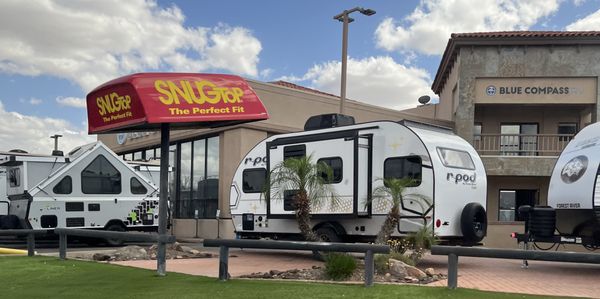 BLUE COMPASS RV - Updated December 2025 - 10 Photos & 31 Reviews - 1301 ...