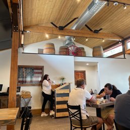 BARNYARD CRAFTHOUSE & EATERY - Updated July 2025 - 399 Photos & 456 ...