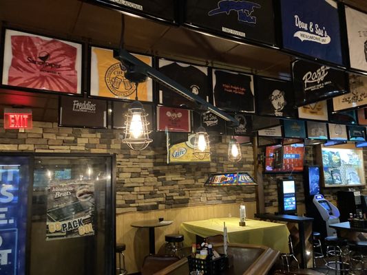 RUM RUNNER LOUNGE - Updated January 2026 - 157 Photos & 189 Reviews ...