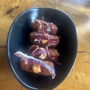 EL RAVAL - Updated June 2024 - 215 Photos & 105 Reviews - 1500 South ...