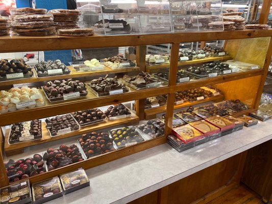 HANSEL & GRETEL CANDY KITCHEN - 108 Photos & 82 Reviews - 8651 N Main ...